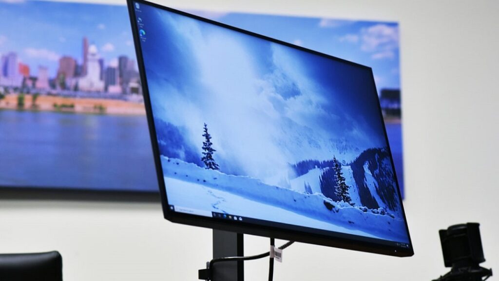 HP Z27k 27" USB-C Display Monitor