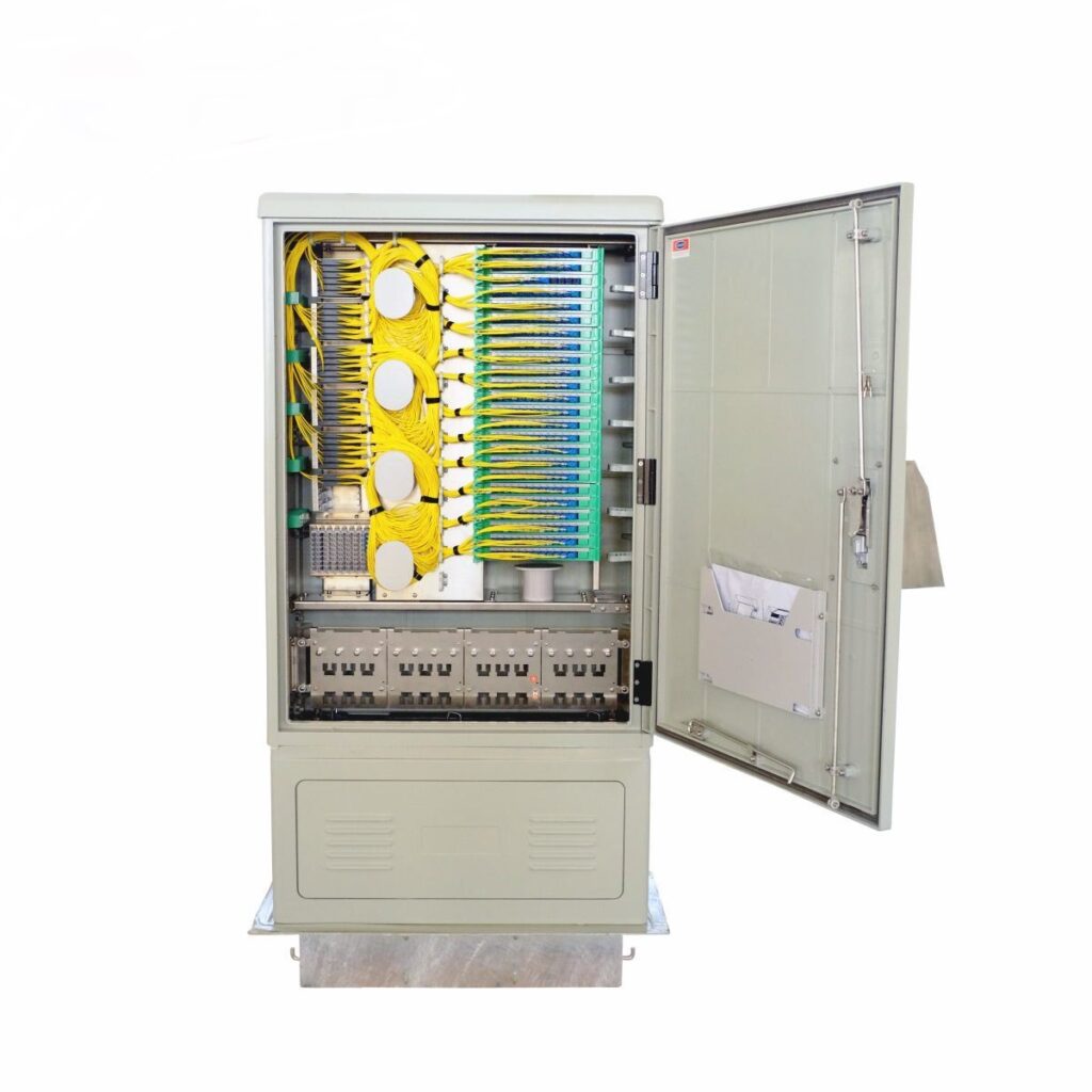 288 cores Pedestal mounted fiber distribution cabinet - Supreme Networks